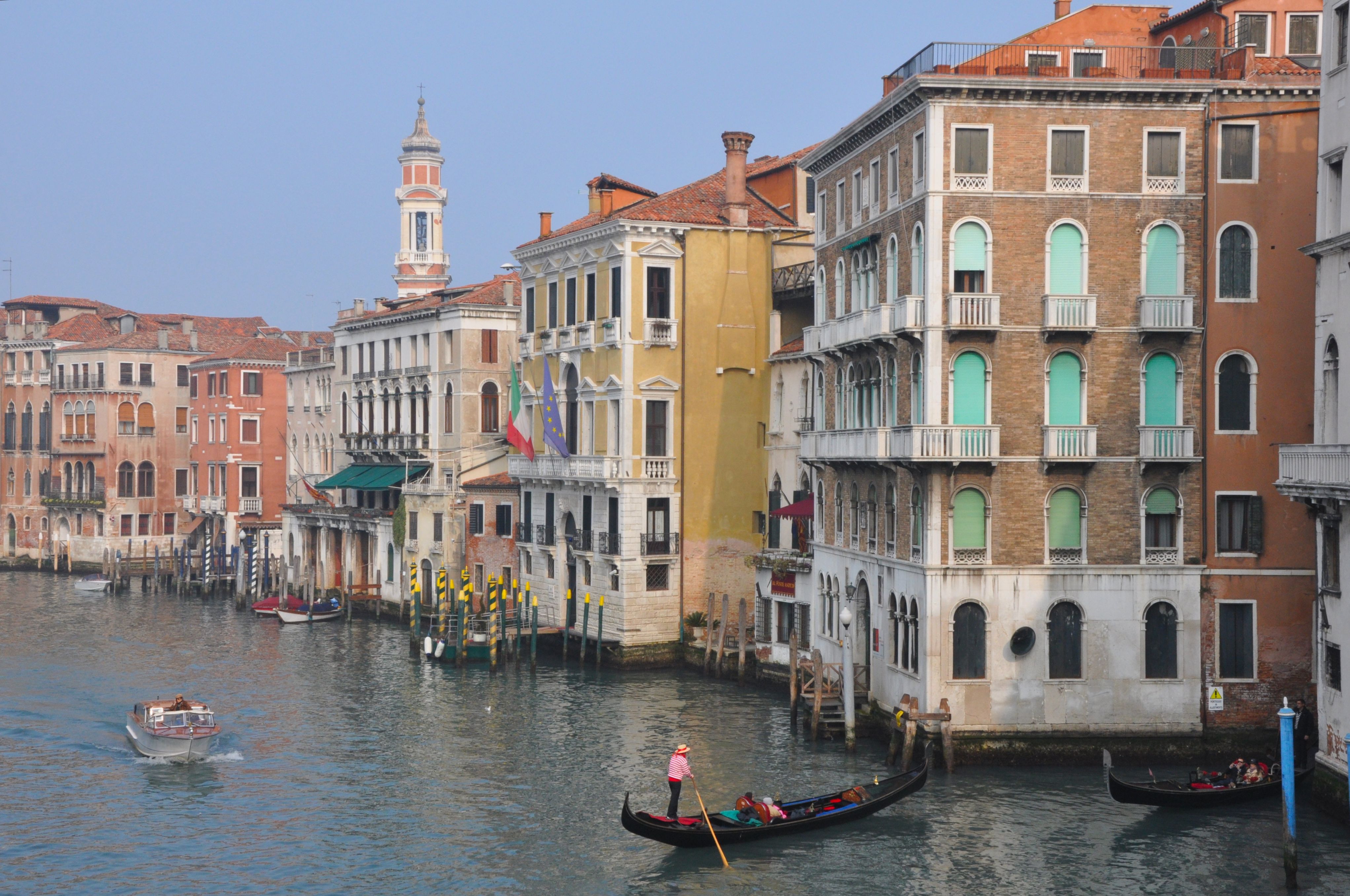 How to Order—and Enjoy!—Wine in Italy (A Nonstuffy Traveler's Guide)